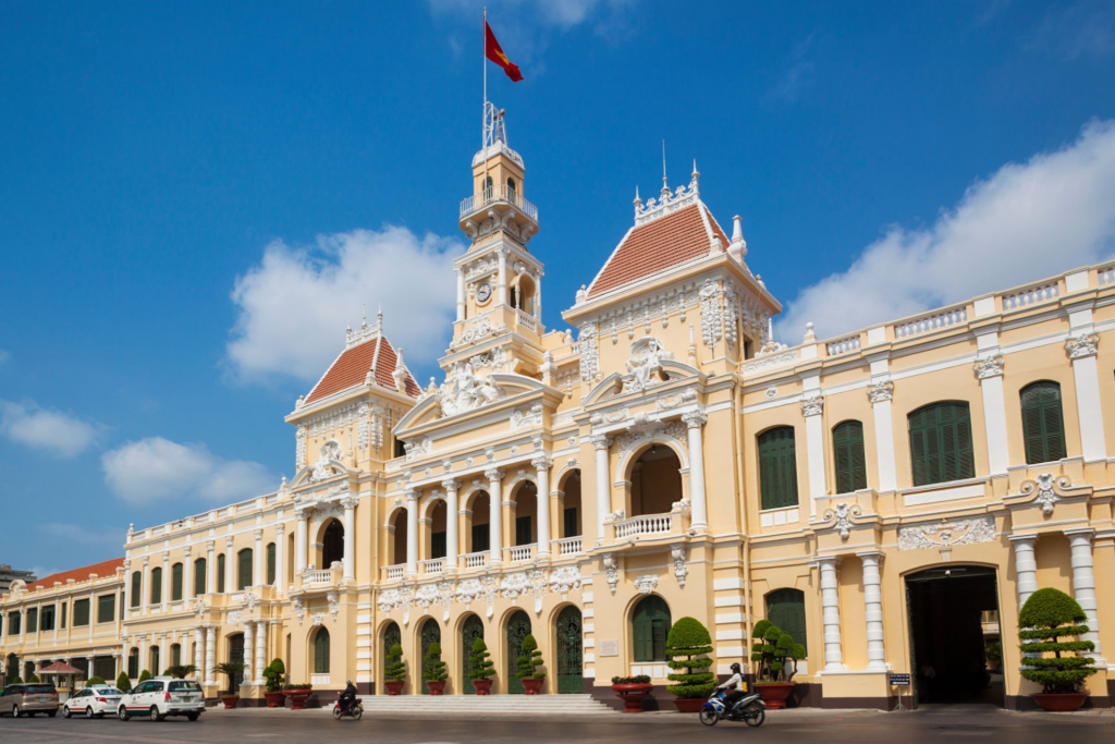 Nhìn Lại The Makeover 2024: Góc Nhìn Từ Chuyên Gia WEF, APEC & Lộ Trình Đến Chủ Đề AI 2025 ...